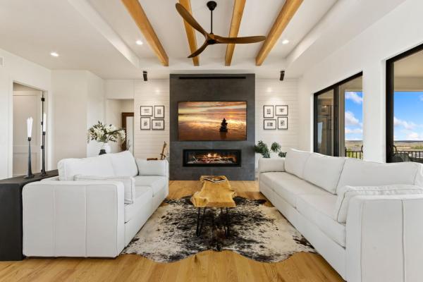 Bridle Ridge Retreat - Modern Comfort, Open Views - Pierce, CO