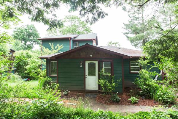 Private Green Cottage Near Downtown - Asheville, NC