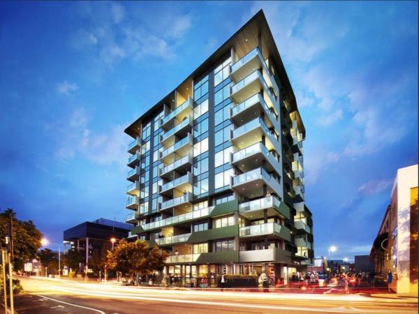 Modern 2br 2ba Apartment With Parking In South Brisbane - Samford Valley