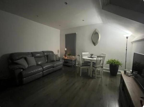 Hidden Hideaway By The Beach - Rhyl