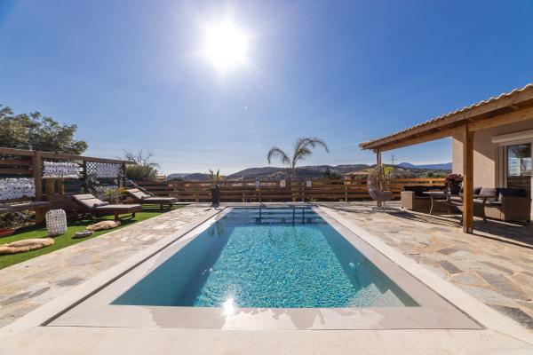 Relaxing Pool House In Lagonisi 1 - Milos