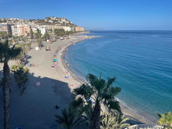 Primera Línea De Playa Espectacular 3 Dormitorios - Almuñécar
