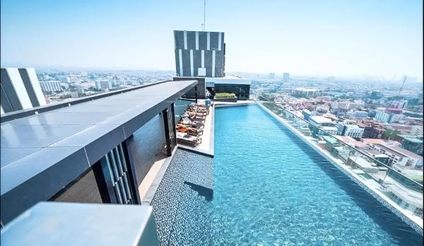 The Base Central Pattaya - Rooftop Pool And Lounge - Jomtien