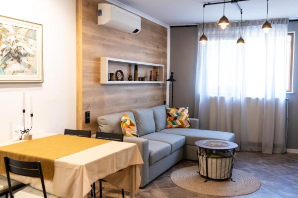 Friends Apartment - Roussé