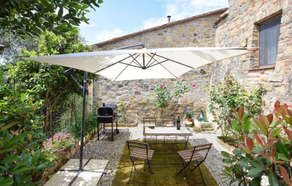 Stunning Apartment In Monticchiello - Pienza