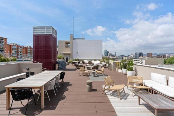 Monthly 32 Nights 1br Pools Parking - Badalona