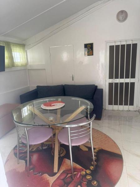 Appartement F2 Moderne Et Tout éQuipé - Dakar