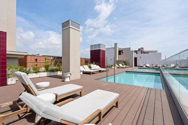 Monthly 32 Nights 1br Pools Parking - Ripollet