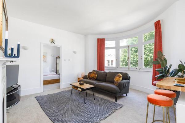 Central Brighton 1 Bedroom Apartment - Brighton