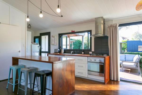 Walnut Cottage - Private Outdoor Spa Pool - Taupō