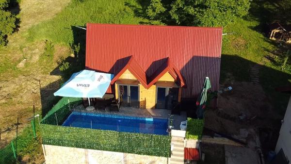 Am Pyramid Resting - Bosna Hersek