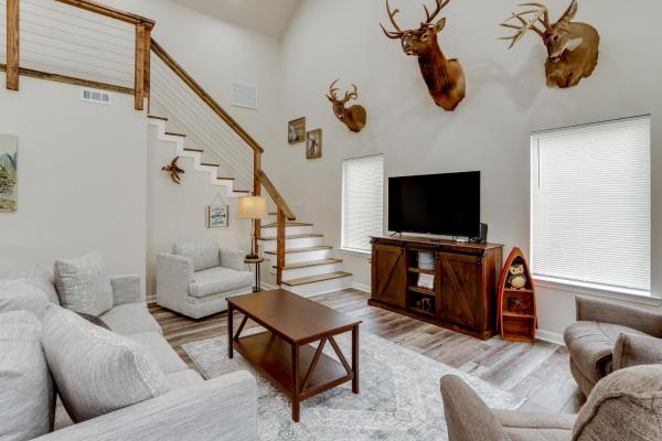 Walk To River Newly Built Home In Heber Springs! - Heber Springs, AR