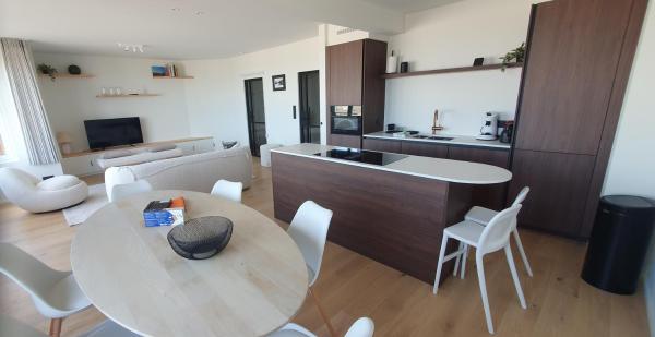 Subliem Appartement Met Zeezicht - La Panne