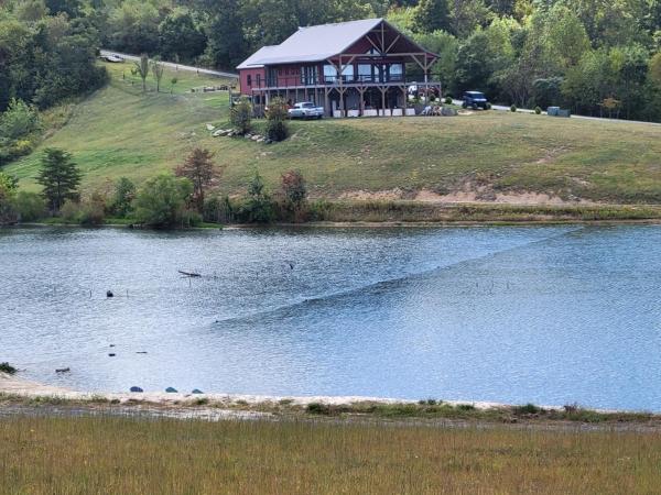Lake Mountain Manor - Pipestem Resort State Park, Pipestem
