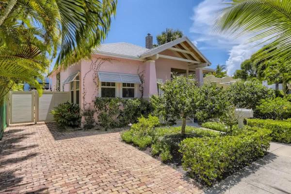 Nini's Cottage - Family-friendly Pool Days And Cabana Nights Await - Palm Beach, FL