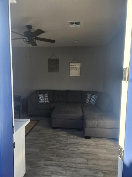 Modern Apartment In The Groves - Mesa, AZ