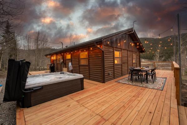 Luxury Cabin, Hot Tub Fire Pit, 20min To Breck - Colorado