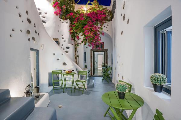 Alba Caverns - Santorini