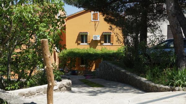 Family Friendly House With A Parking Space Nerezine, Losinj - 17984 - Nerezine