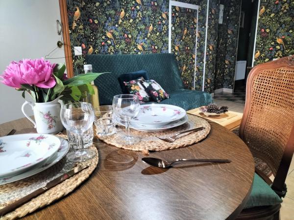 V I O L E T T E La Souris Des Champs - Lorraine