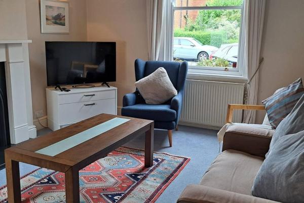 Stunning 3bd Victorian House In Bramhall Village - Cheadle