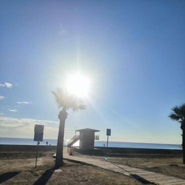 3 Bedroom Apartment Old Town Larnaca 5 Minute Walk To Finnikoudes Beach - Larnaca