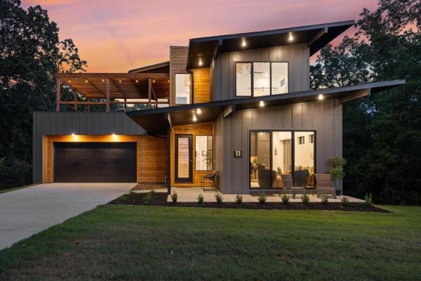 Lookout Chalet New Build Huge Party Deck Hot Tub And Trail Access - Rogers, AR