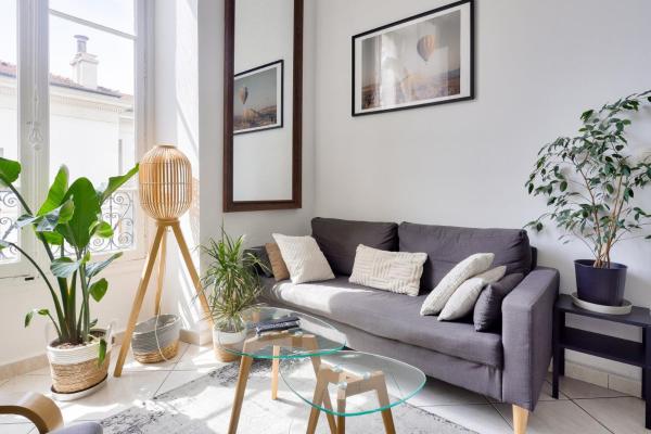 Stunning 2br Flat In The Heart Of Nice - ibis Nice Centre Gare