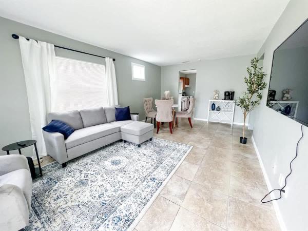 Cozy 2 Bedroom Home, Dade City! - Dade City, FL