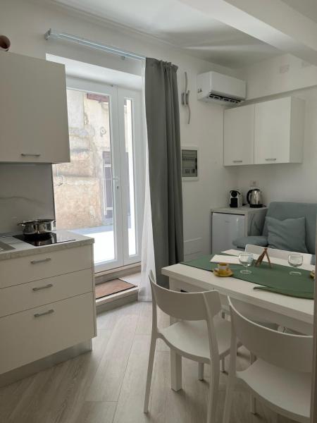 Chez-nous Apartments By Bonsai - Tropea