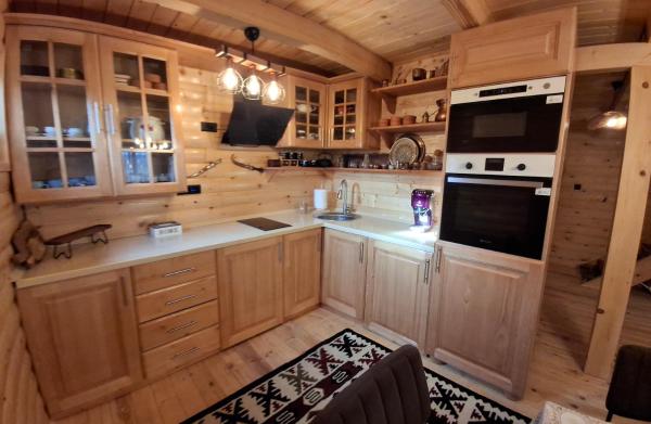 Sjenica Na Dlanu - Sjenica