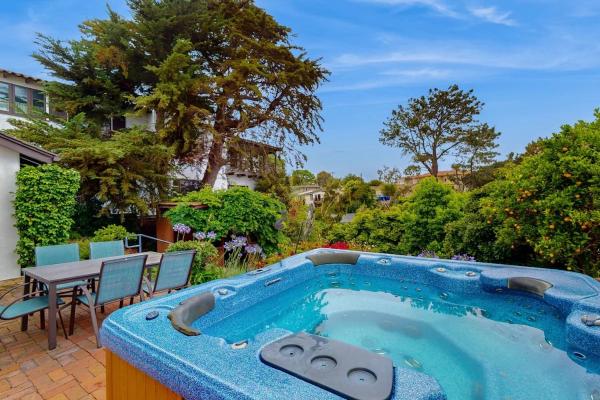 La Jolla Historic Gem, Hot Tub, Game Room, Garden Oasis With Firepit & Courtyard Dining - サンディエゴ