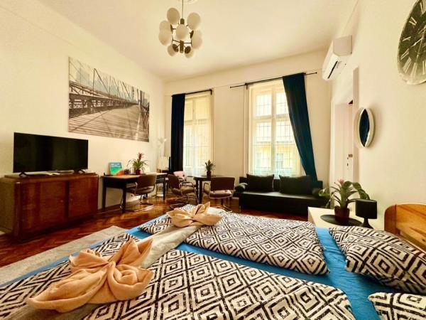 Semmelweis Lodge - Budapest