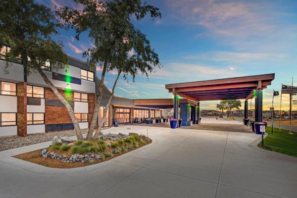 Holiday Inn & Suites St. Cloud By Ihg - Cold Spring, MN
