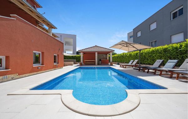 Stunning Home In Zaboric With Sauna - Primošten