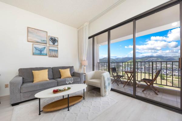 38fl Mountain View, Walk To Waikiki Beach, Parking - Honolulu