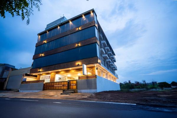 Cross Roads Inn - Coimbatore