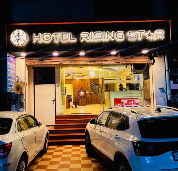 Hotel Rising Star - Ghaziabad