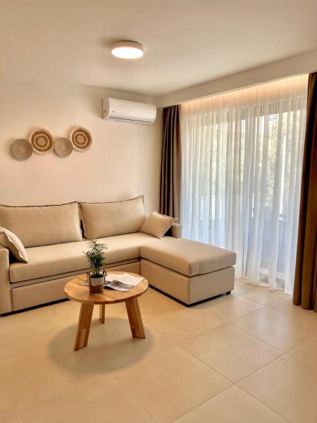 Myraẽ Living - Lefkada