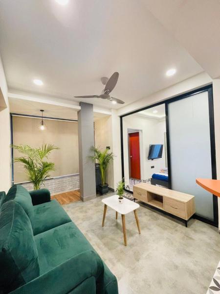 Hostique Blossom, Private Studio For Staycation - Indore