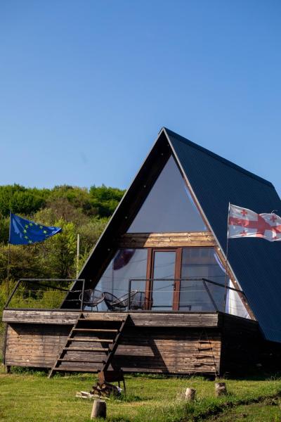 Lake House In Sioni - Georgia
