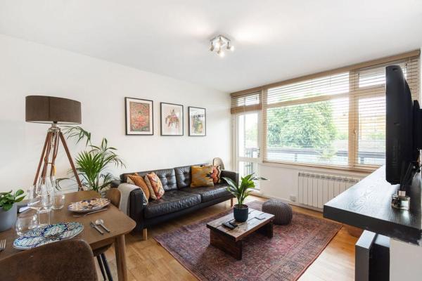 Guestready - South London Gem With Balcony - Epsom