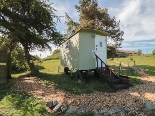 Woodpeckers Shepherds Hut - Robin Hood's Bay and Beach