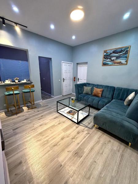 Teal Open Plan 1 Bed & Parlour Lekki 1 24-7 Power, Netflix, Wifi - Lagos
