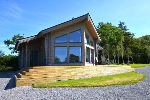 Ty Log Llansteffan - Llansteffan