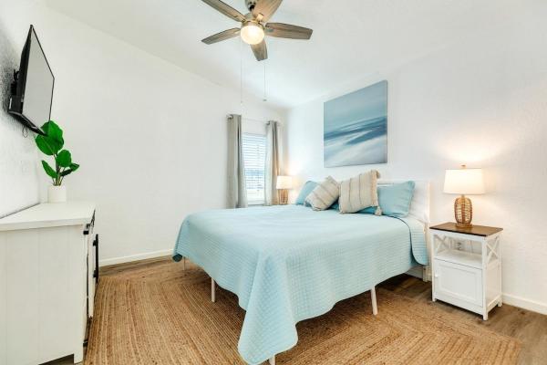 Beach Bum - Limited Steps - Minute Walk To Beach - Surfside Beach, TX