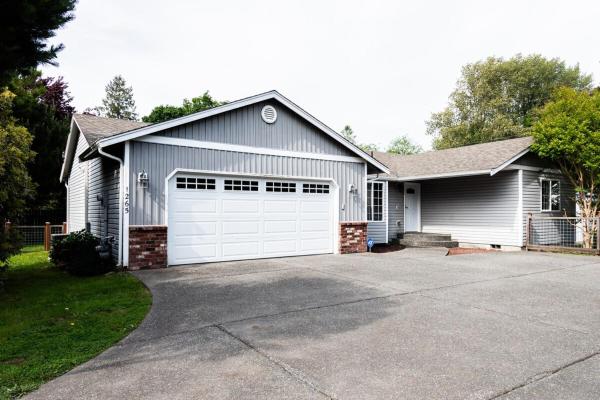 4-bedroom Burlington With Ac & Wifi - Mount Vernon, WA