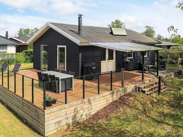 5 Person Holiday Home In Hadsund - Denmark