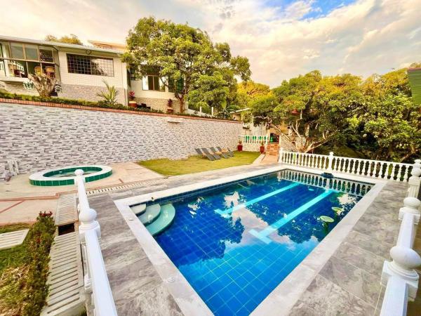 Hermosa Finca En Anapoima Villa Esmeralda - La Mesa