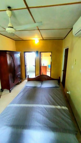 Urban Retreat Private Ensuite Room - Colombo (Sri Lanka)